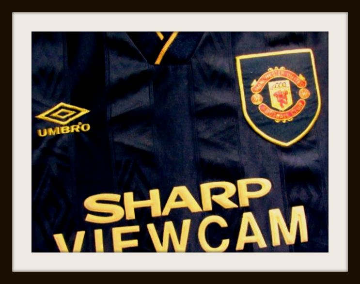 Club Classics: Manchester United away kits of the 1990s – Sartorial Soccer