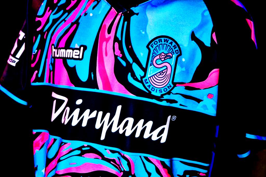 Kit of the Week #61: A New Wave for Forward Madison – Sartorial Soccer